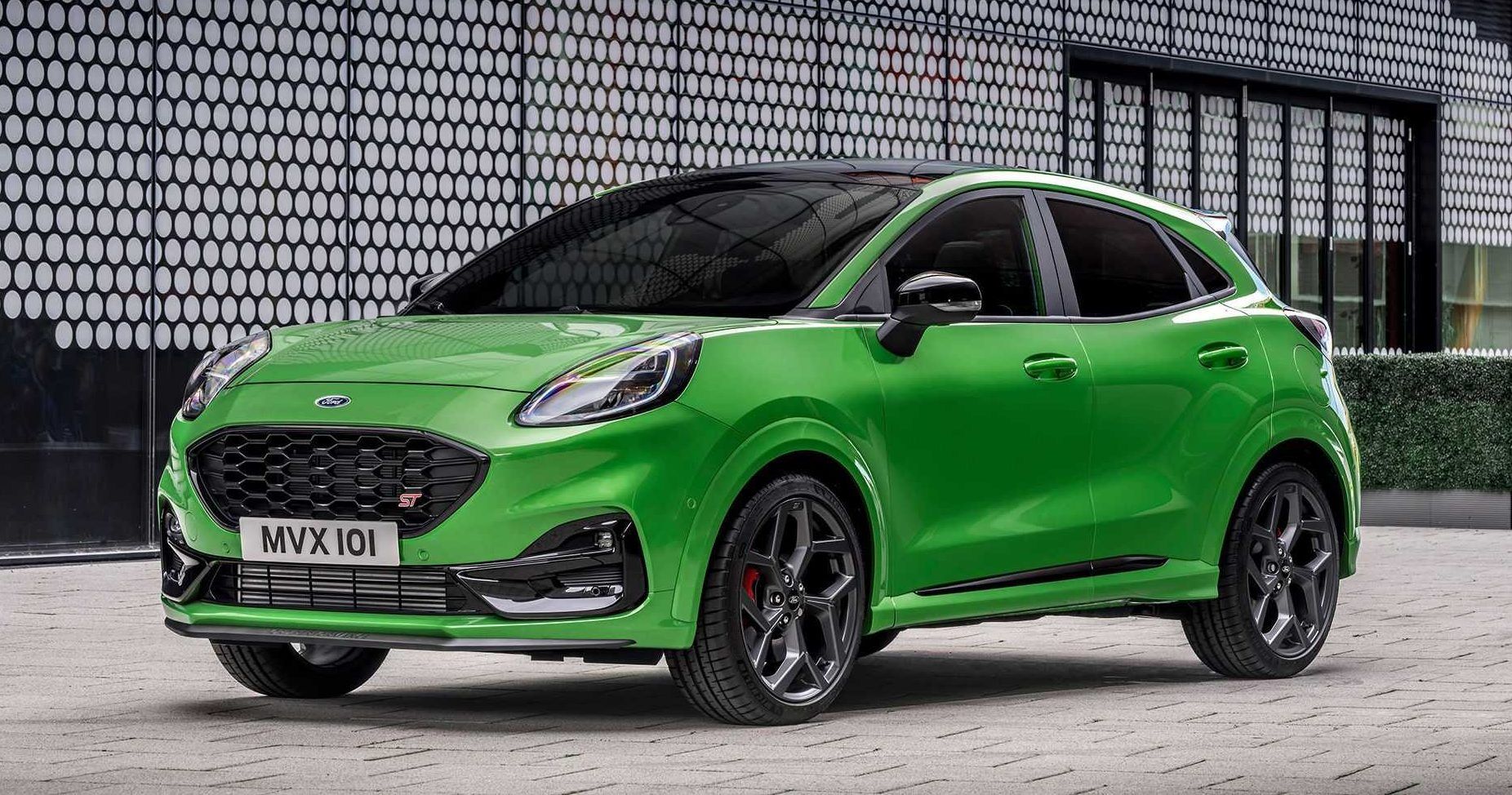 Компания Ford презентовала «заряженную» версию кроссовера Puma ST ...